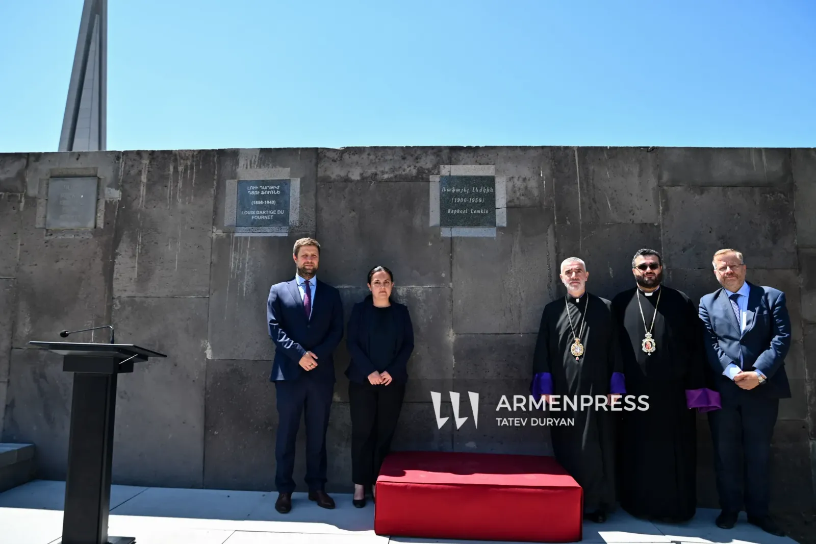 Ermeni Soykırımı Anıtı’nda Raphael Lemkin’e onur plaketi – Ermenistan ...